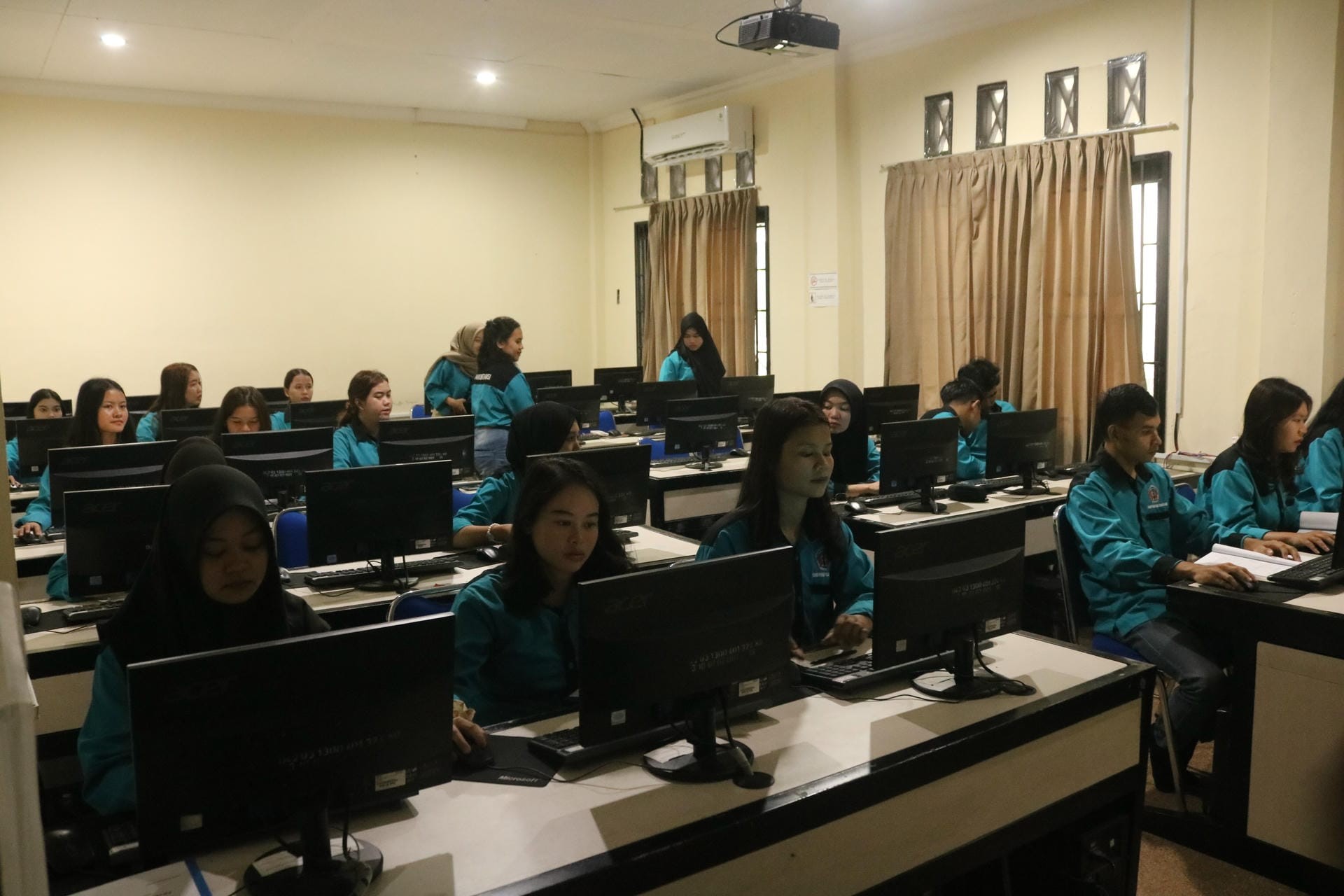 Sanggau — Politeknik Negeri Pontianak
